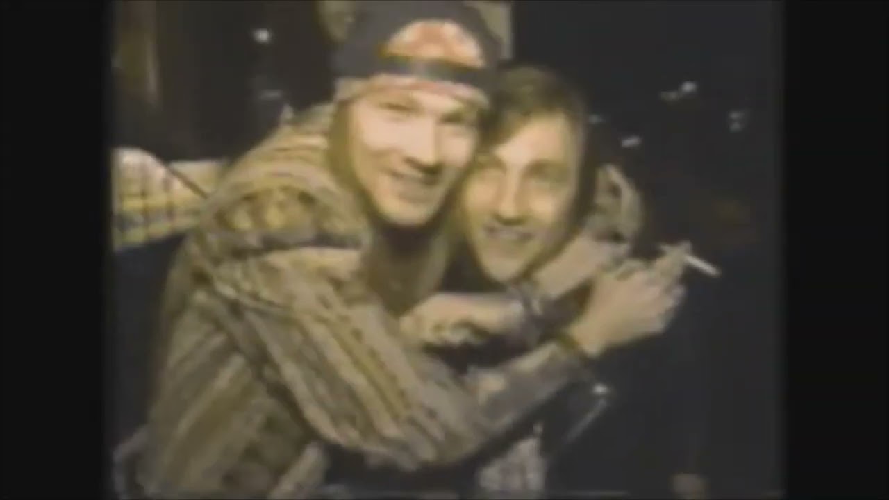 CLIPS: West Arkeen "too short and fat" for Guns N' Roses - YouTube
