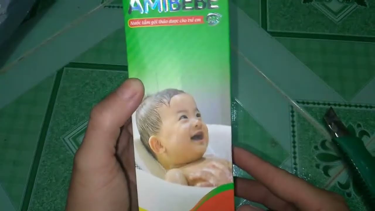 khui hàng nước tắm Amibebe cho em bé - YouTube