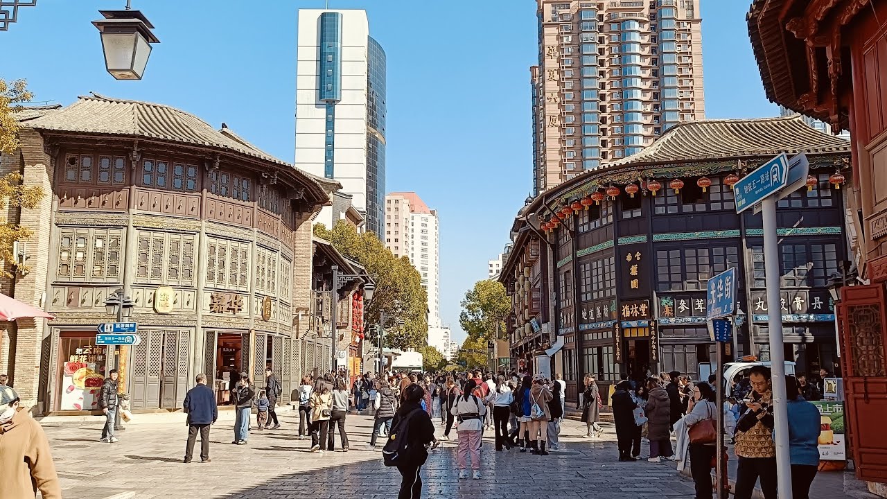 (6) Old Town Wenming Street, Kunming Yunnan China - YouTube