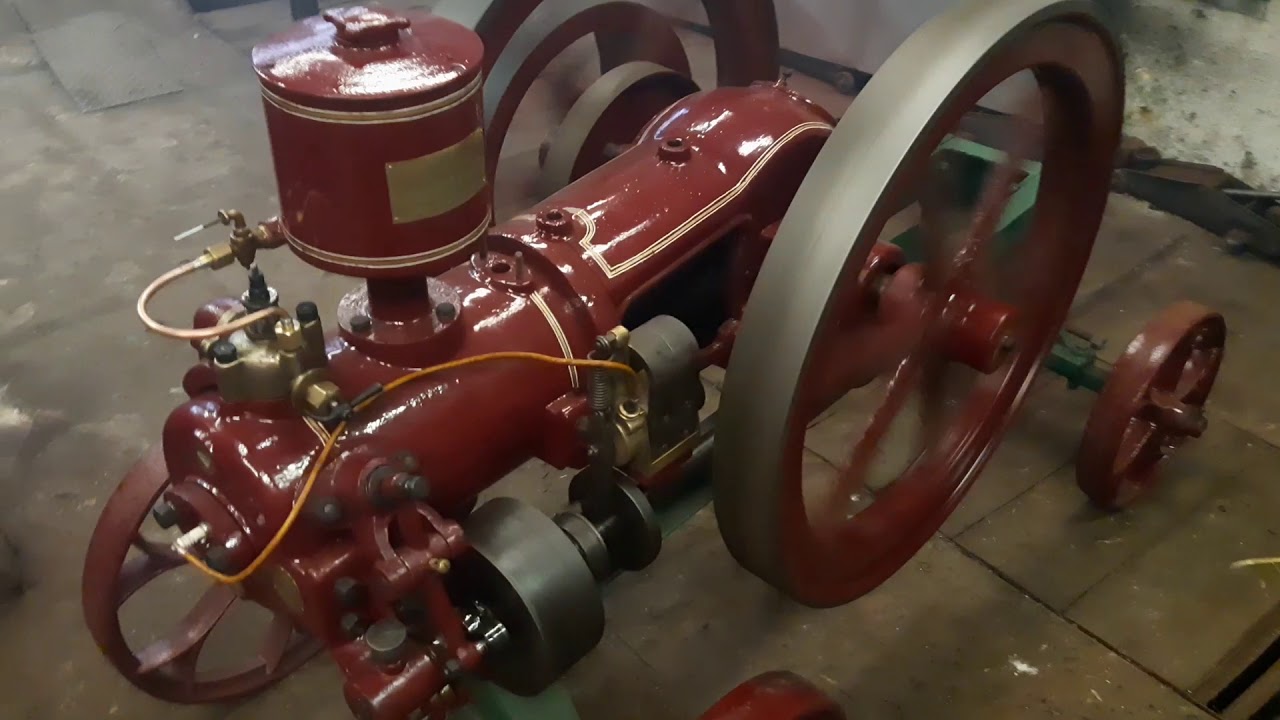 stabilní motor Lorenz 4Hp - druhý start - YouTube