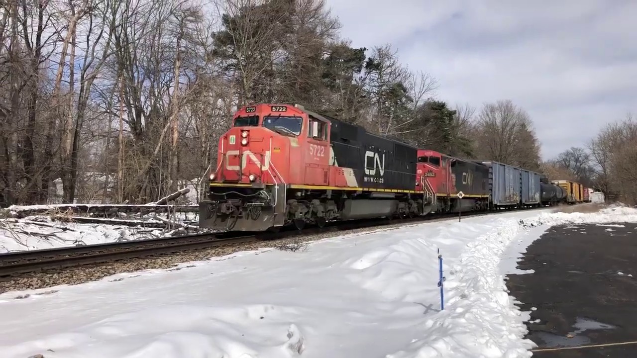 2/28/20 CN Train 401 - YouTube