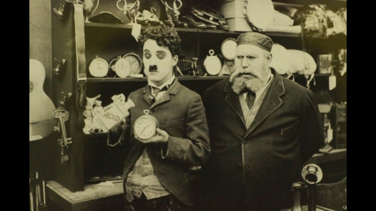 Charlie Chapline - Clock Repair (The Pawnshop ,1916 ). - YouTube
