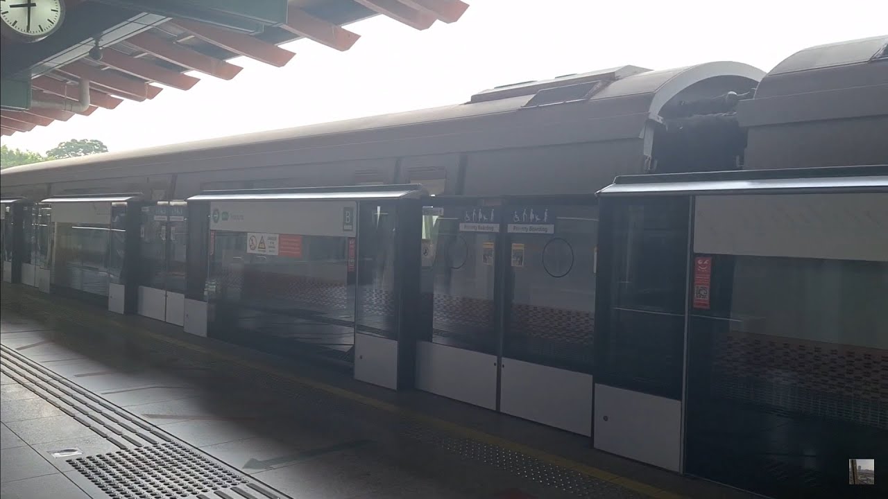 SMRT C651 [207/208]: Departing Lakeside - YouTube
