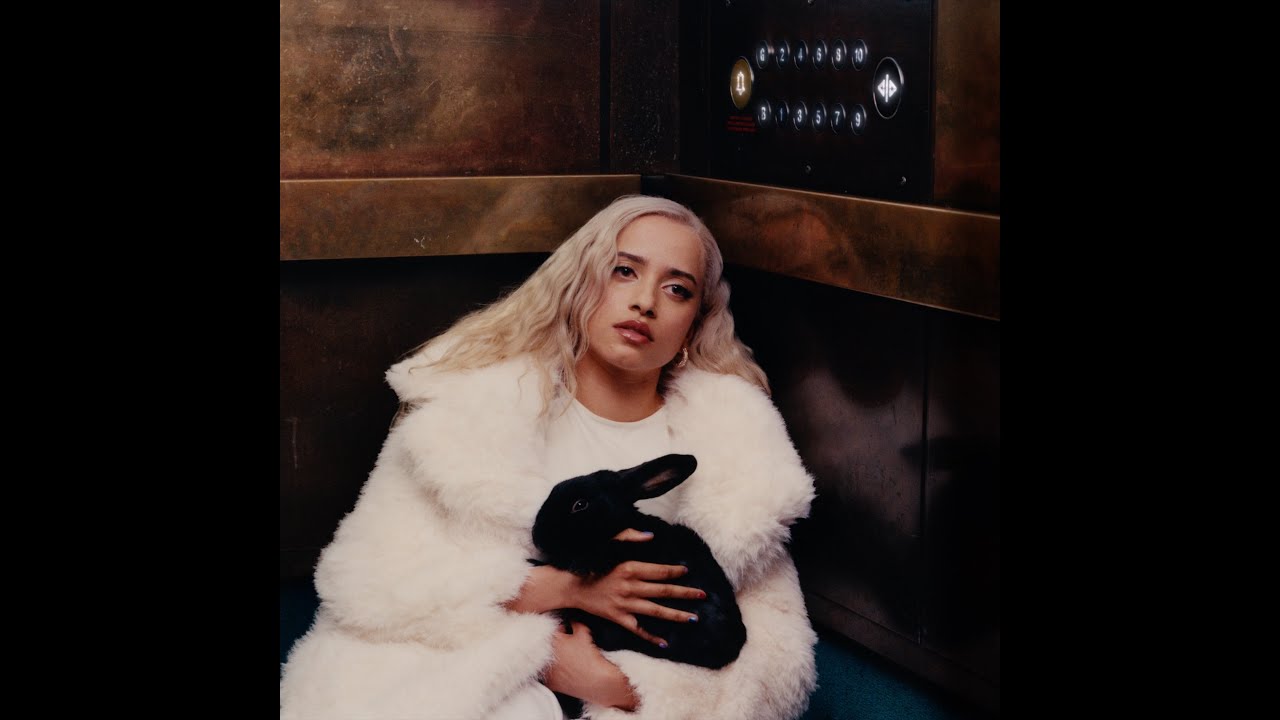 Léa Sen - lvl 9 - MORE THAN HAPPY (official audio) - YouTube