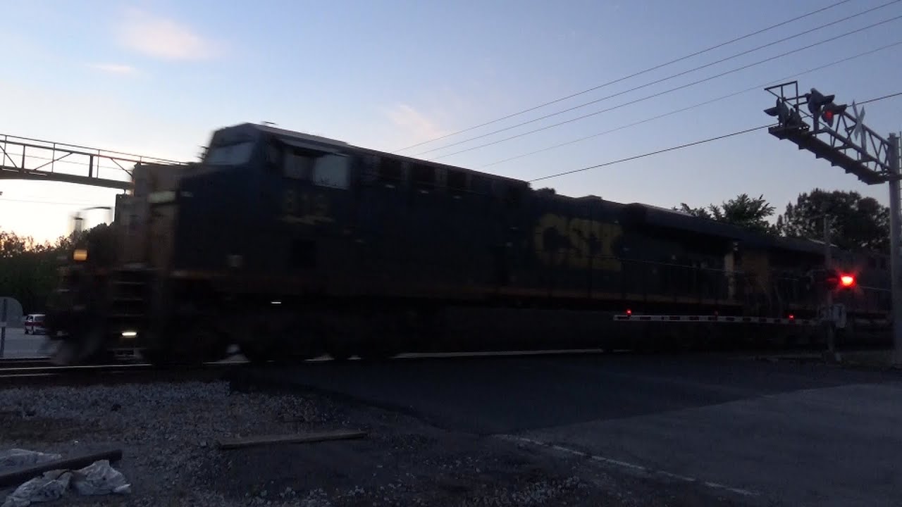 CSXT Q409 Heads Southbound At Goose Creek SC - YouTube
