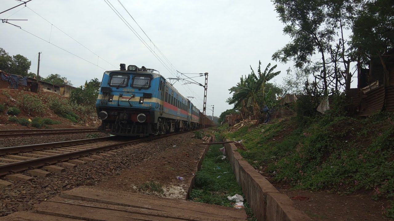 Goods Train rushing towards Barbil rly station - YouTube