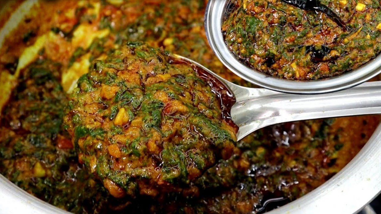 How To Make Lasoon Palak Sabji|Lasoon Palak Recipe|Usha Food Lab - YouTube