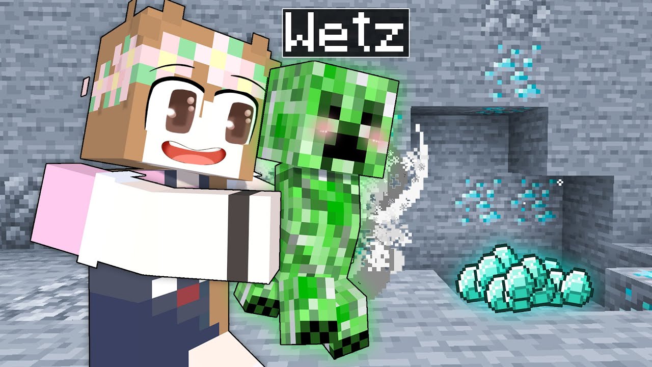 Playing as a HELPFUL LITTLE CREEPER in Minecraft! - YouTube