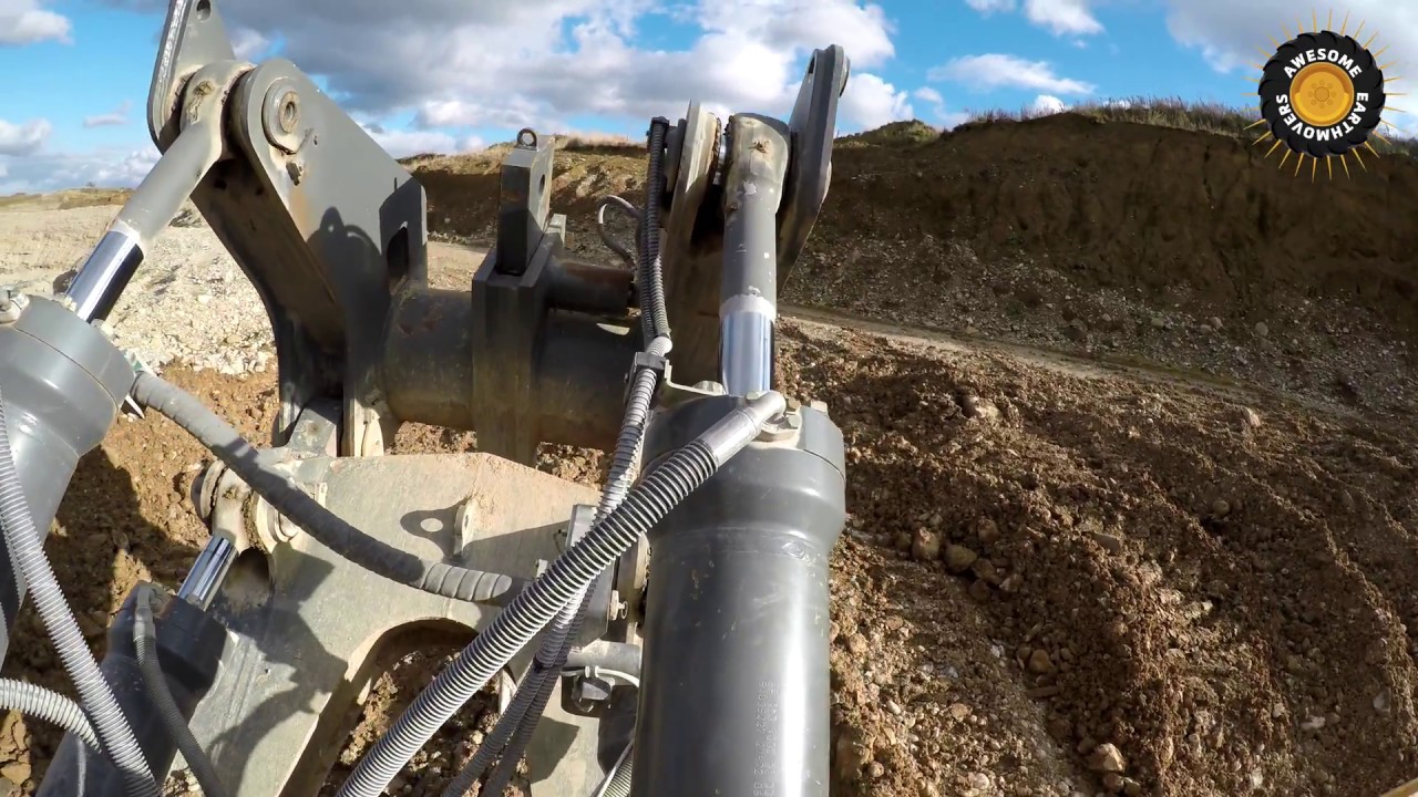 Bulldozer GoPro Ripper View. (Liebherr PR 776) - YouTube