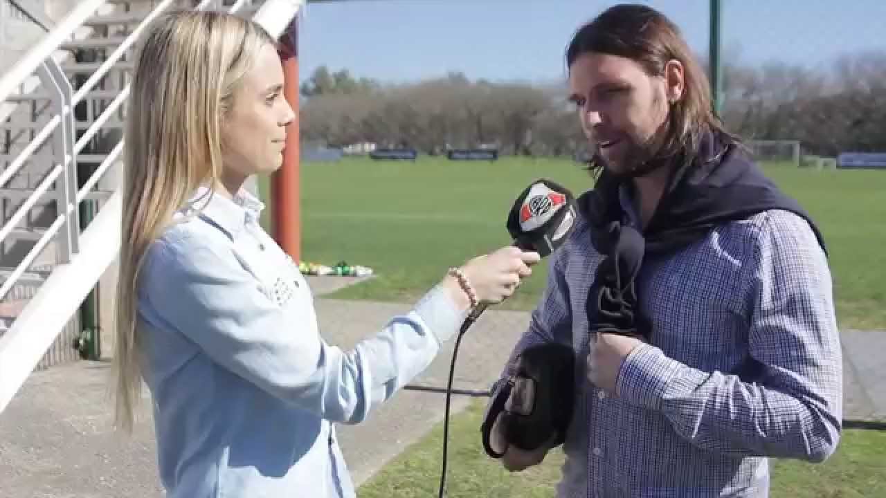 Cavenaghi, Teo, Mora y Sánchez recuerdan su infancia - YouTube