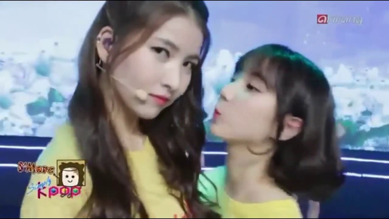 Gfriend Eunha - Ottoke Song - YouTube