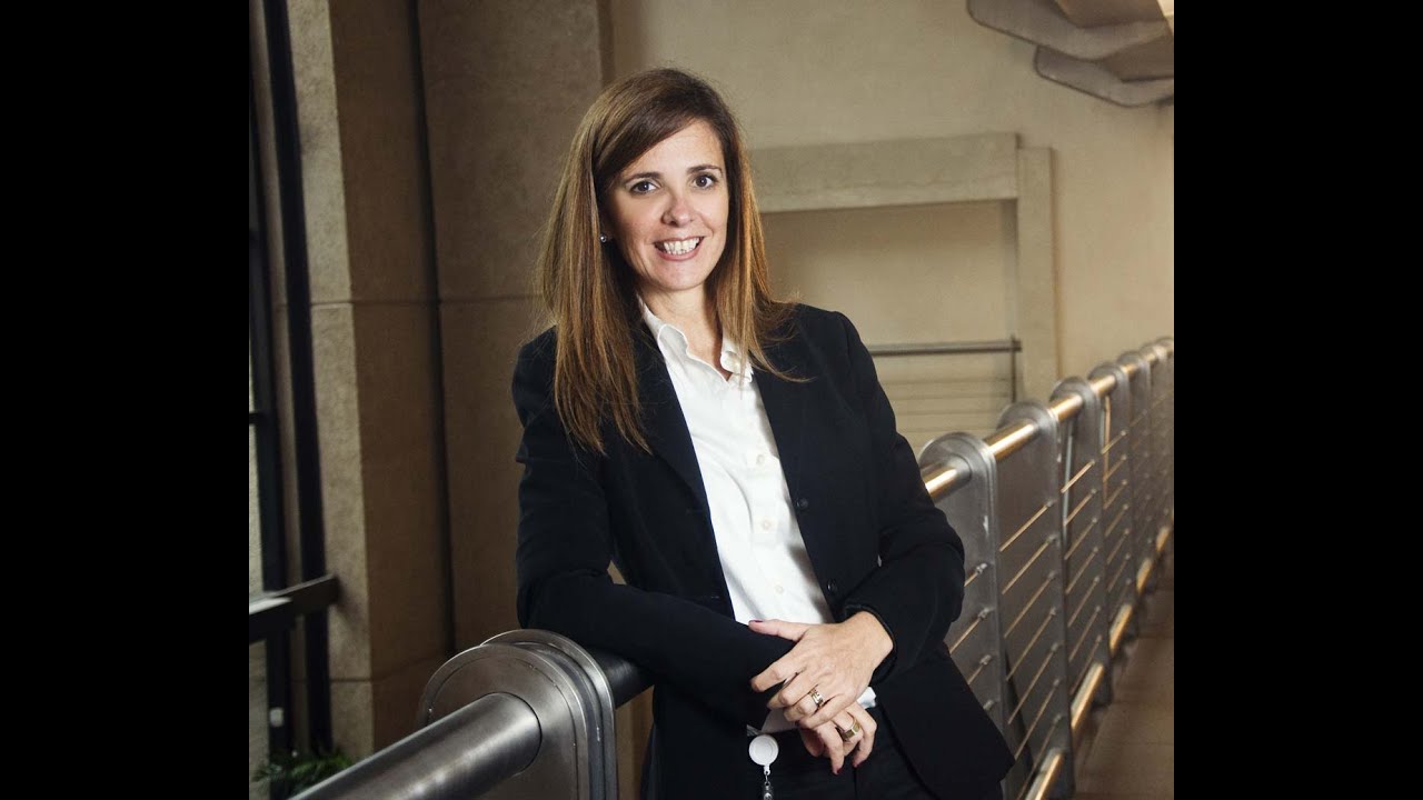 Carla Ponce, Gerenta de Empleos, Clima Organizacional y RSE de La Caja ...