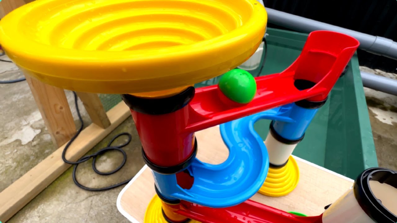 Water Marble Run ASMR ☆ Red rotating bucket & yellow circular three ...
