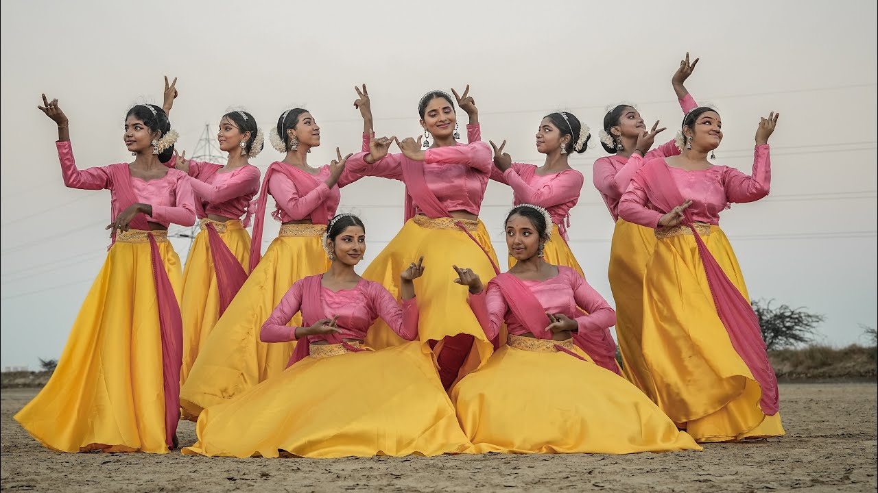 RADHAI MANATHIL DANCE COVER BY TEAM STHIRA - YouTube