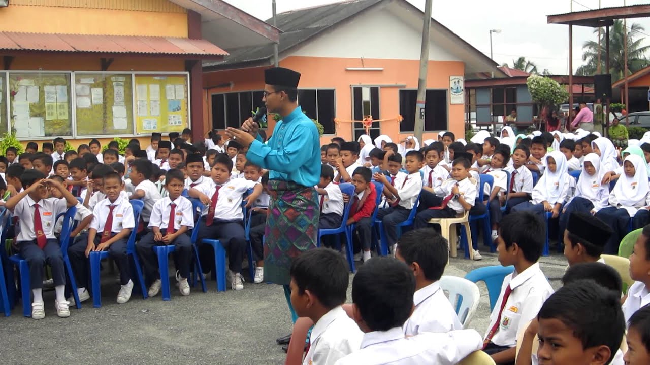 Lagu Selamat Tinggal Bungaku - Cikgu Azahari Ahmad - YouTube