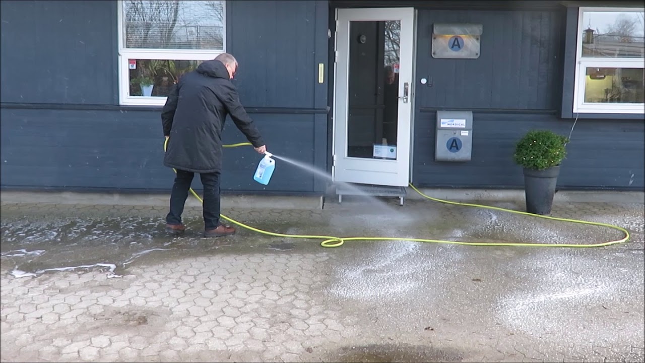 Odin Sten- og Facaderens udlægges med HP2-mixer - YouTube