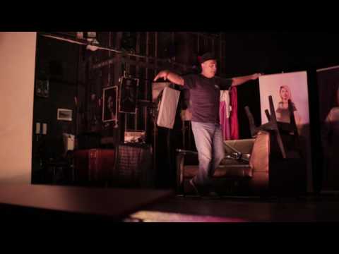 Maraqlı fiqur və ya siçan qadın tamaşası