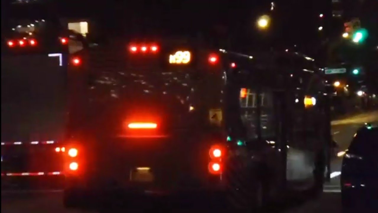 1080p⁶⁰ 2019 New Flyer Xcelsior XD40 7598 M99 Bus @ 6th Avenue/Thompson ...