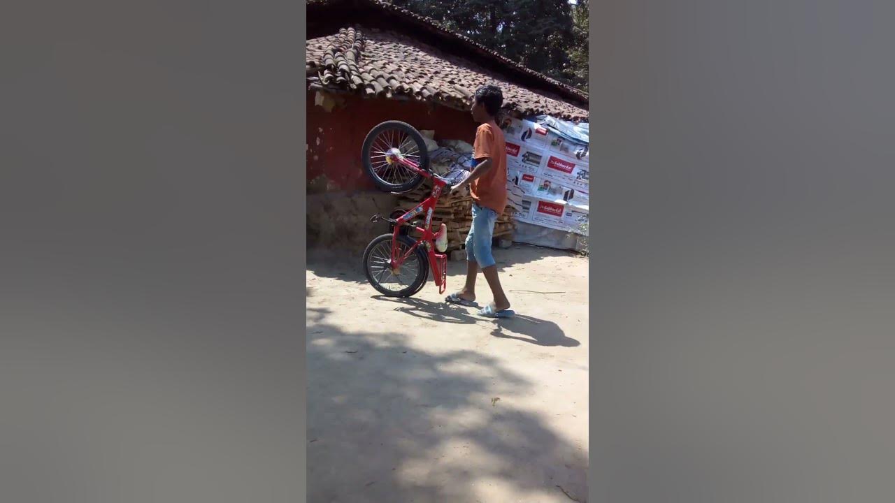 cycle stunt hero dekho #shorts - YouTube