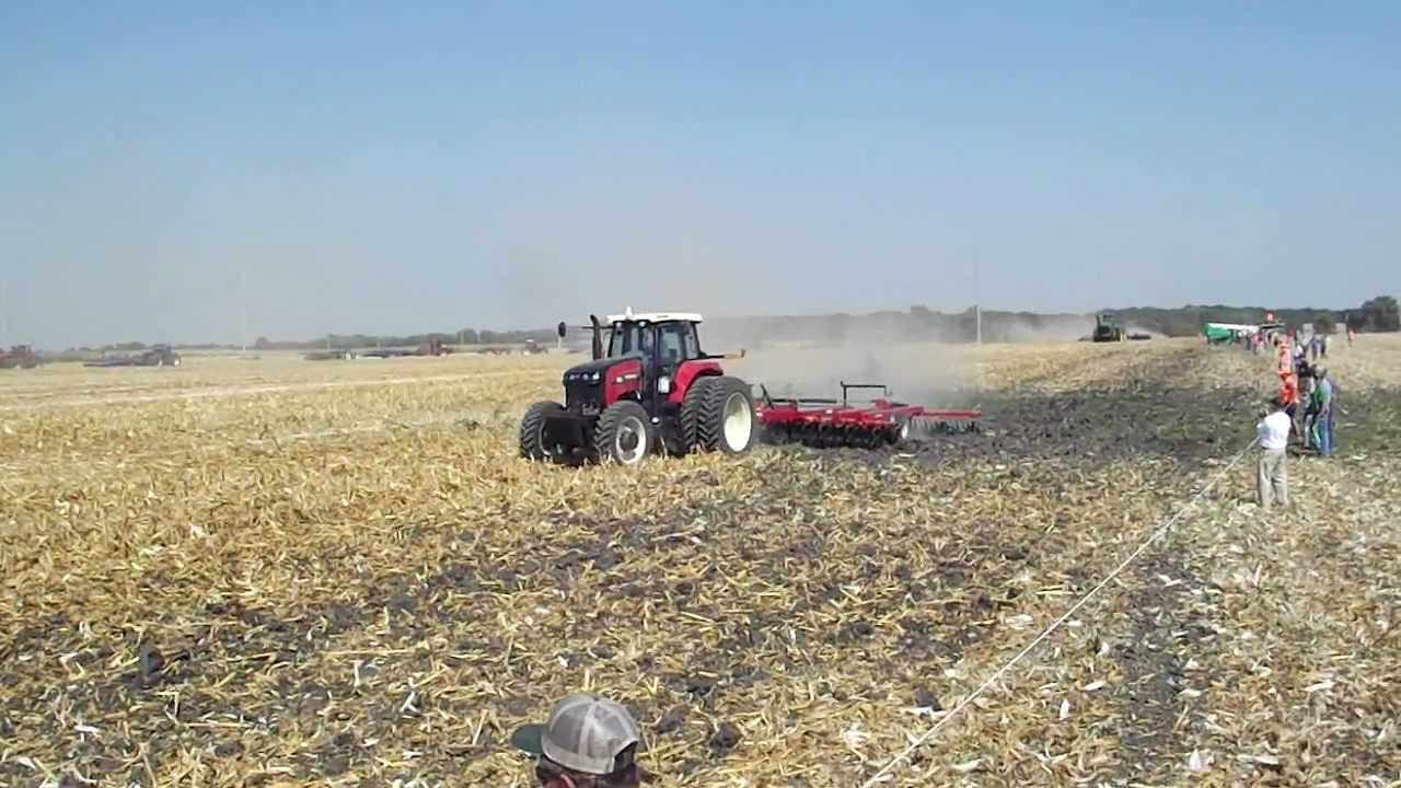 Versatile 280 Tractor at the 2011 Farm Progress Show in Decatur ...