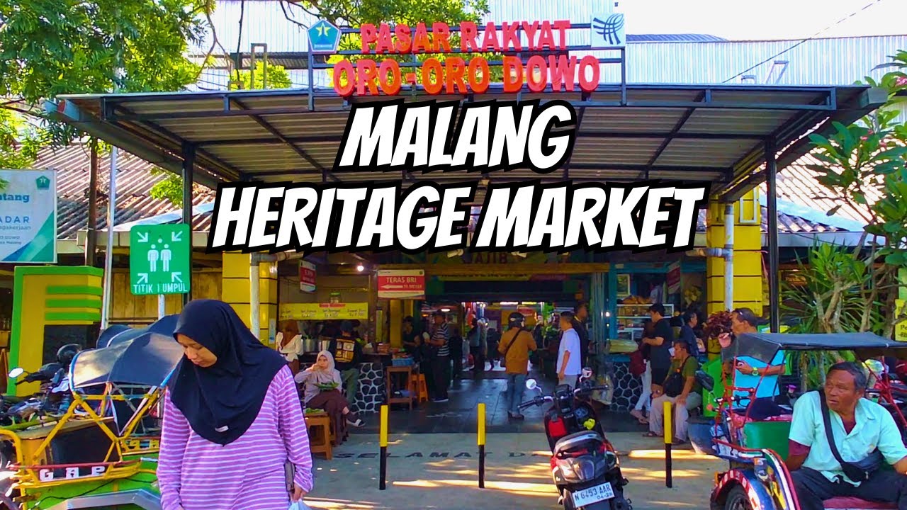 Malang, Indonesia | A Colorful Walking Tour at Oro-Oro Dowo Market ...