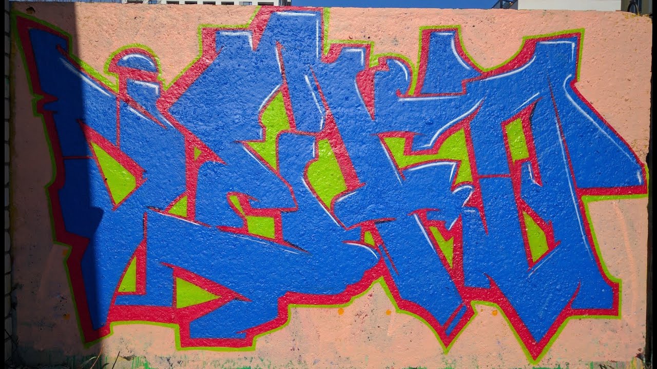 Wildstyle Graffiti Writing With @graffitidusha - YouTube