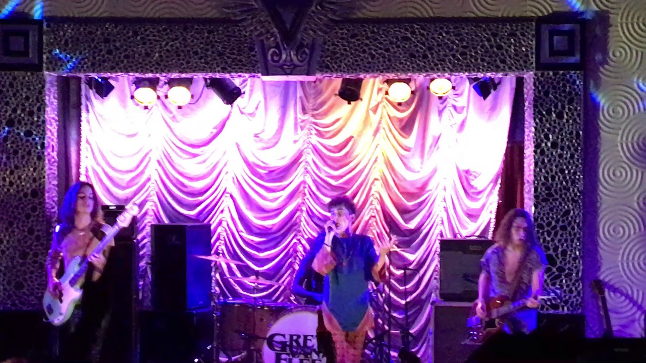 Greta Van Fleet - Highway Tune live 2017 - YouTube