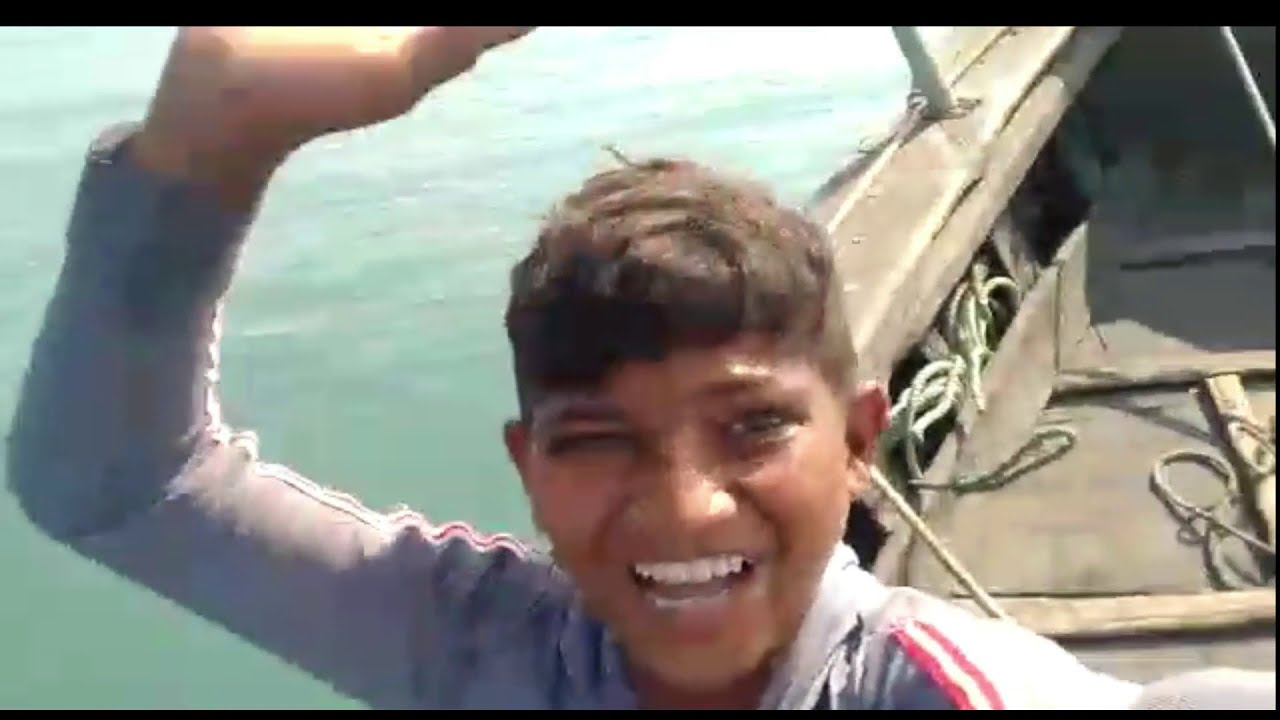 Amazing Ghol Fishing of Rs.36,00,000 By Gujarat Fisherman || "Sea Gold ...