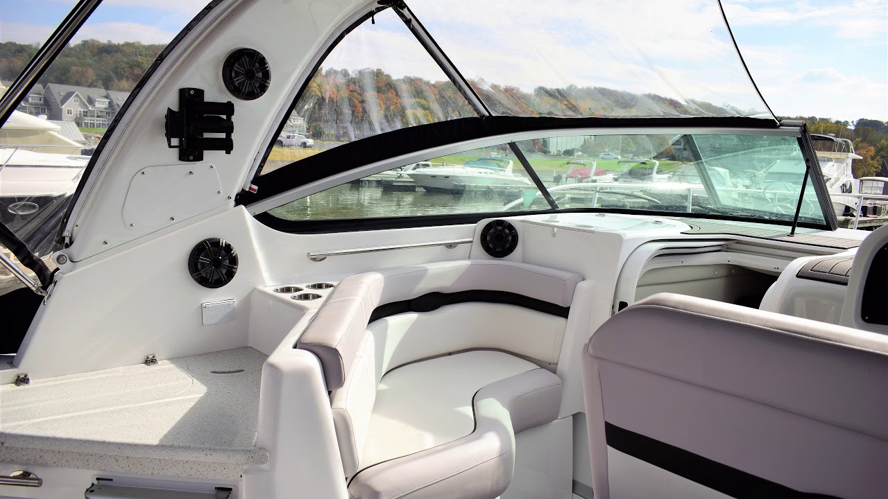 2017 Rinker Express Cruiser 370 Twin 6.2L VolvoPenta 380HP W/Only ...