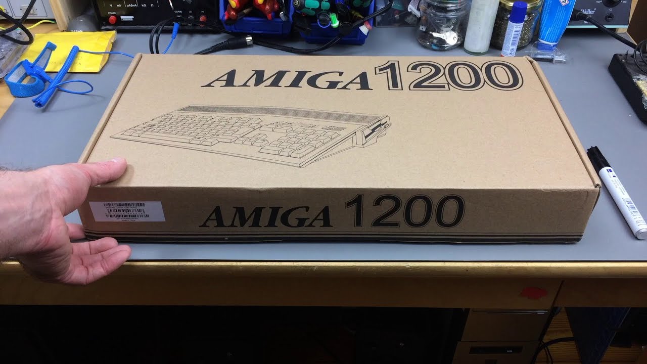 Amiga 1200: A Year Post Retr0brite Update and New Case - YouTube