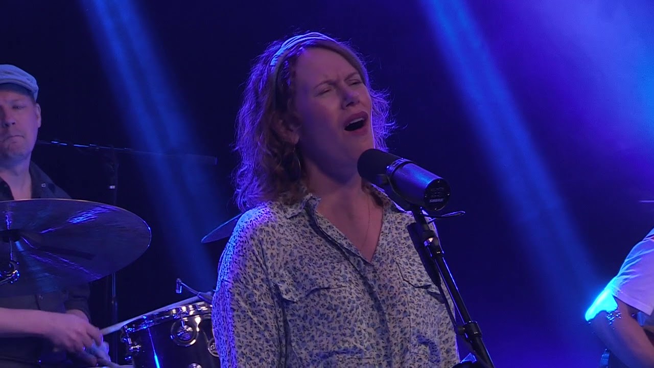 Red Bird - I'm a Woman - YouTube