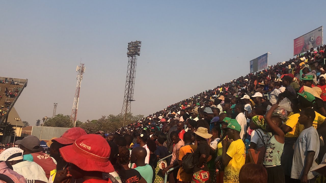 Robert Mugabe Body viewing at Rufaro Stadium - YouTube