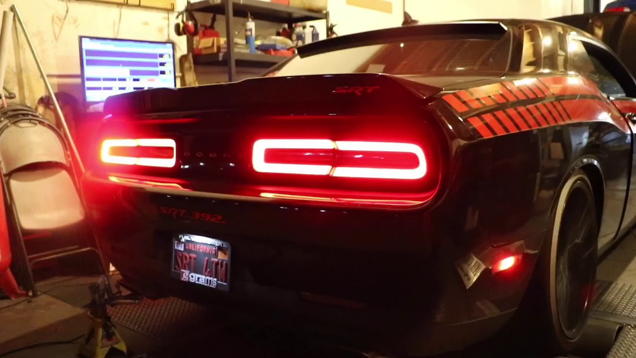 SRT 392 Dyno tune results - YouTube