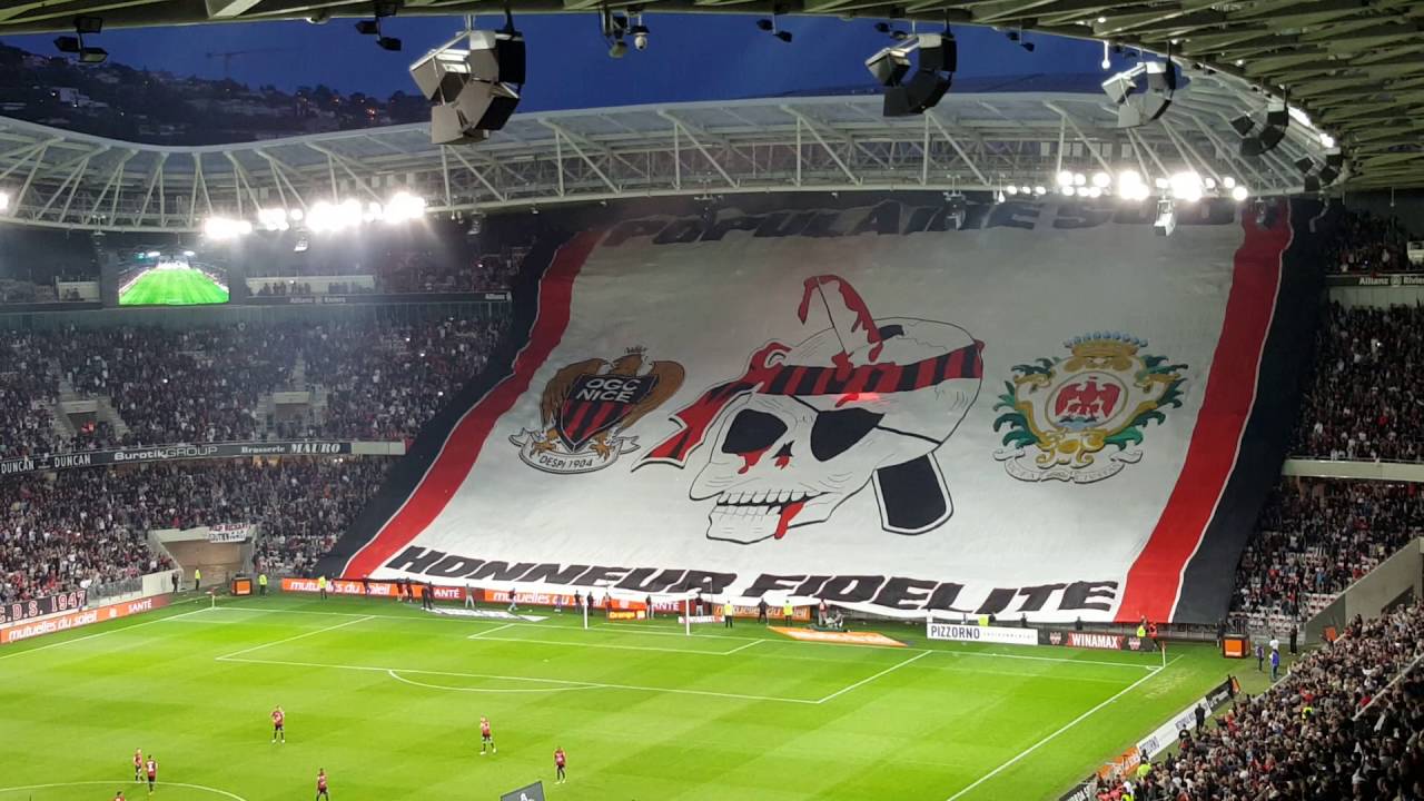 Nissa la bella + TIFO de folie ogc Nice - YouTube