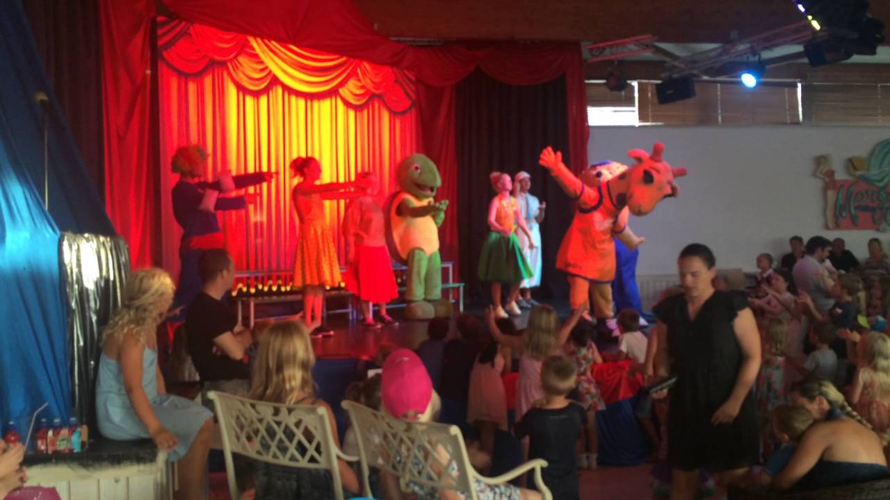 Lollo & Bernies sang - YouTube