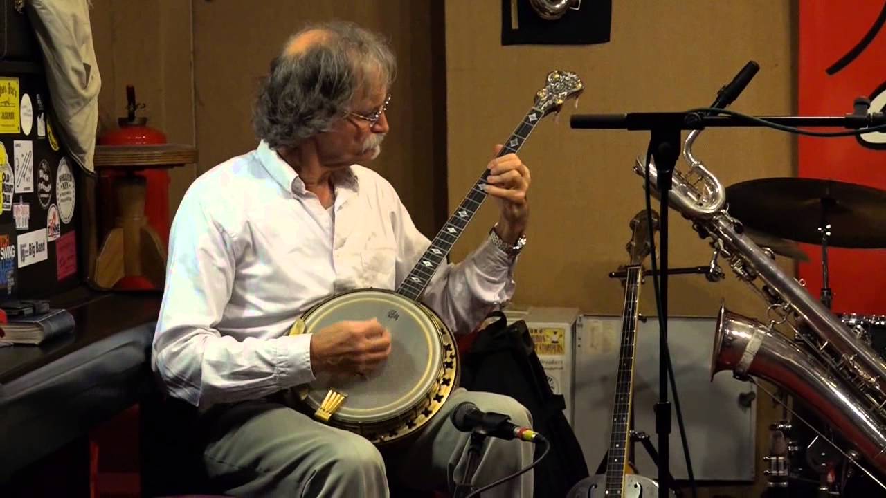 Tom Stuip (Banjo) plays "St. Louis Blues" - YouTube