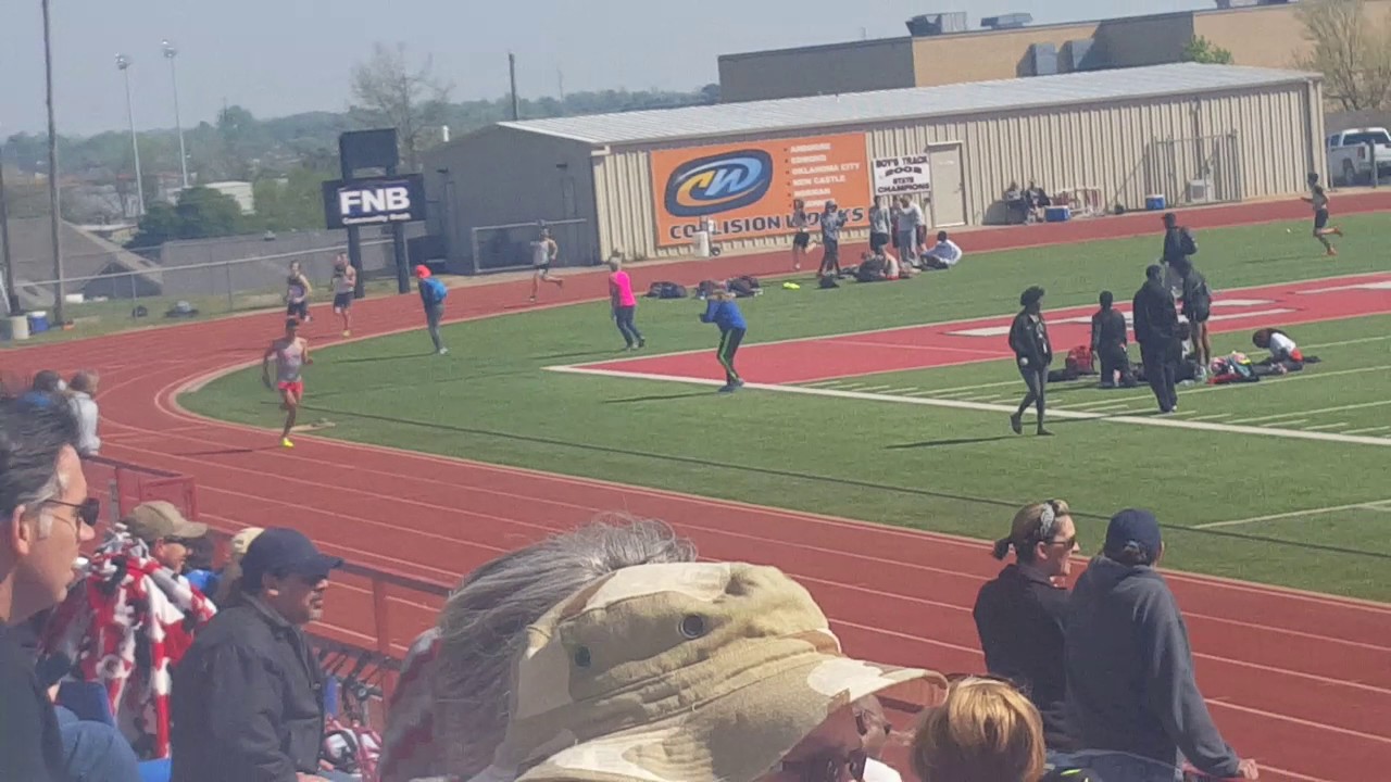 2017 Carl Albert Track Meet (4x800 Meter Relay) - YouTube
