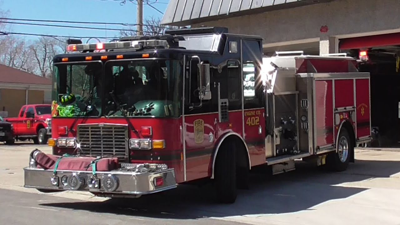 ⭐Spare⭐ Forest Park Fire Dept. Engine 402 (Spare) Responding - YouTube