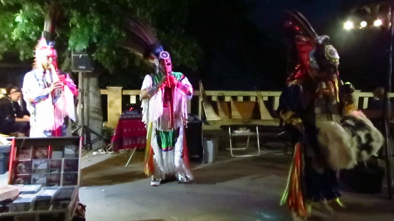 Перуанци / индианци в Варна България 3 8 2017 HD 4 - YouTube