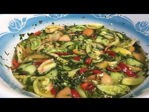 Qışlıq Göy Pomidor Salatı.  10 banka hazırlayıram yenə az olur.