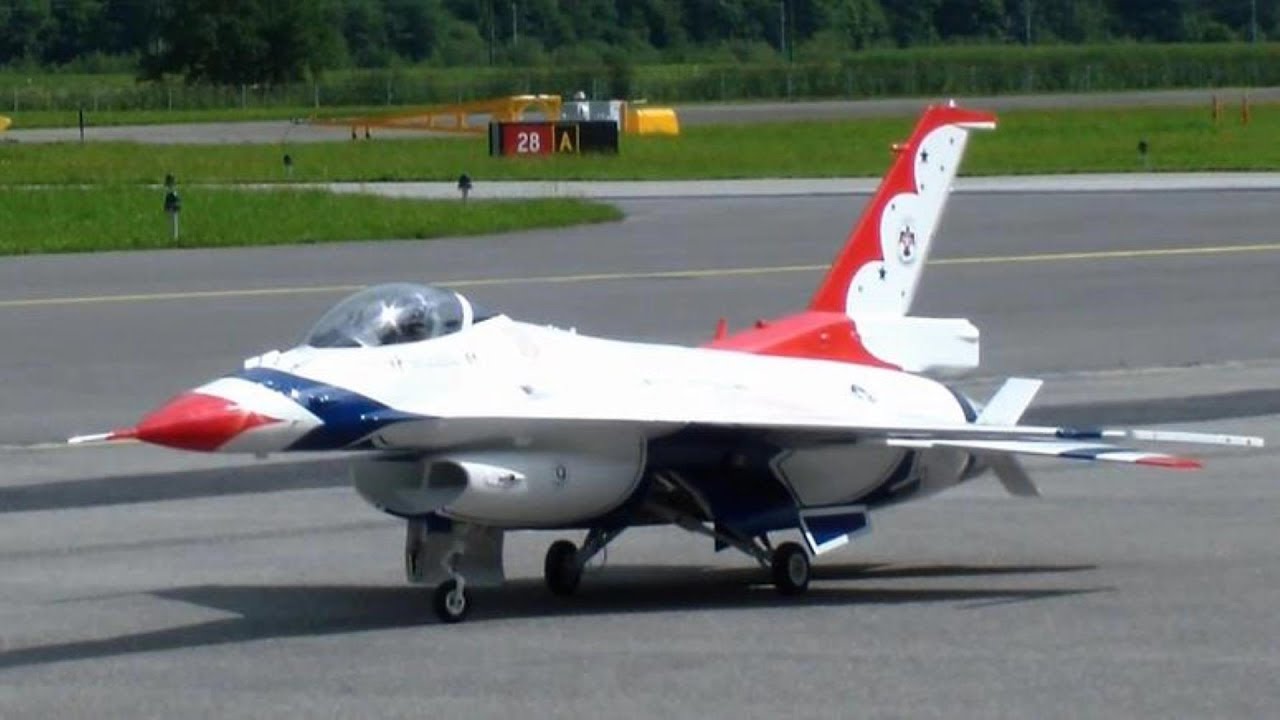 Remote controlled United States Air-Force USAF Thunderbirds ...