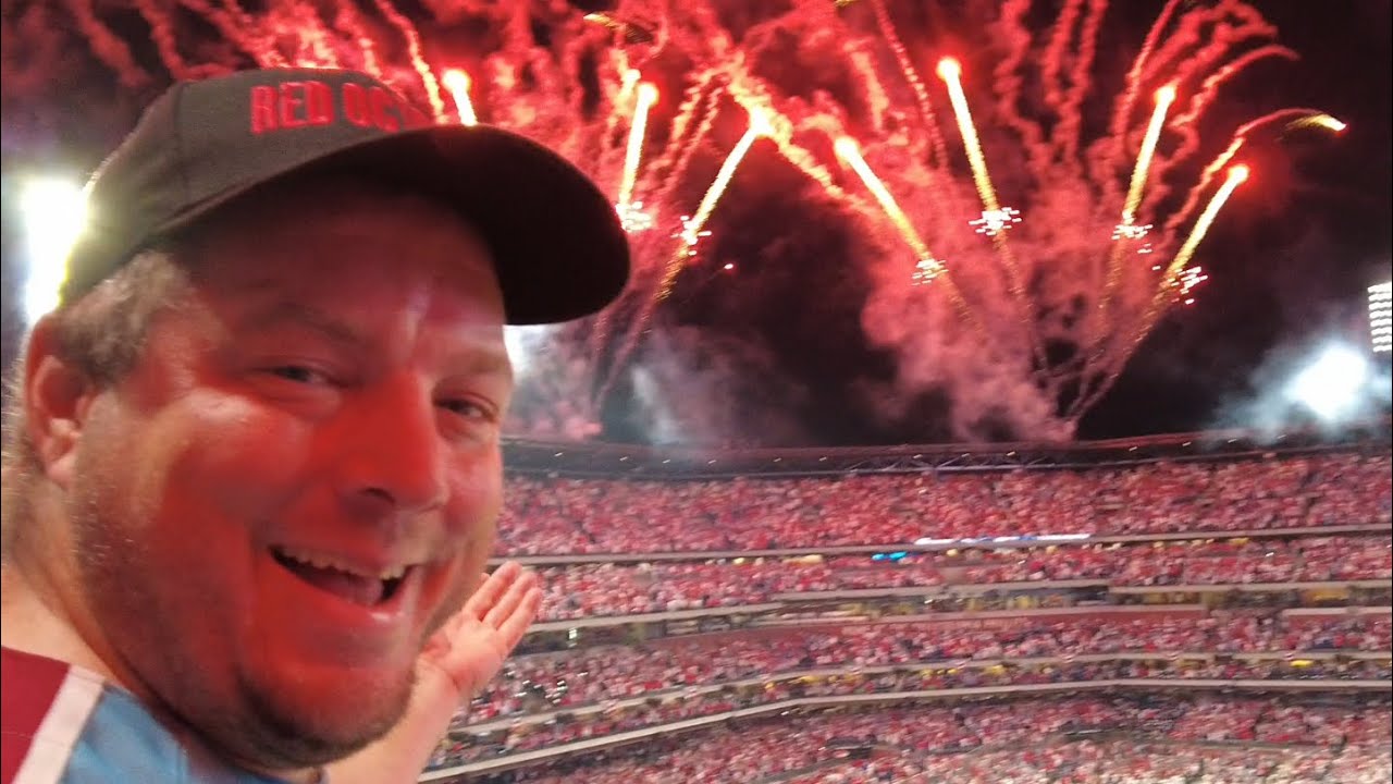 GAME 3 NLDS - PHILLIES DESTOY BRAVES - YouTube