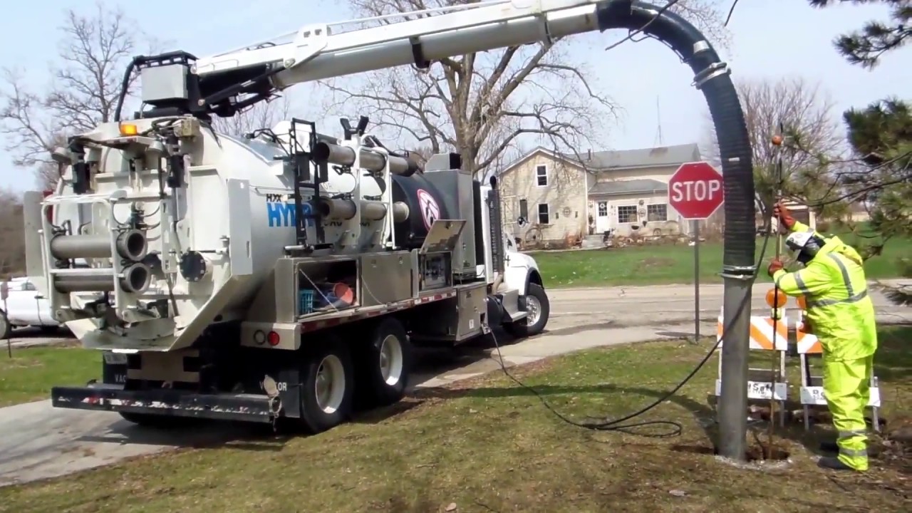 HXX Hydro Excavator – Utilities Application - YouTube