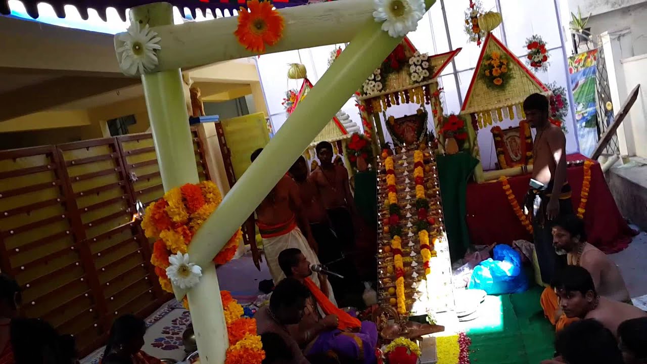 Padi pooja balu guru swamy - YouTube