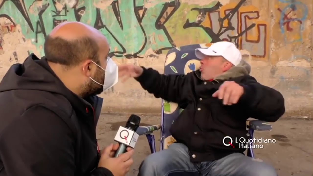 LELLO: "QUESTO ME NE SBATTO UN CAZZO" - YouTube