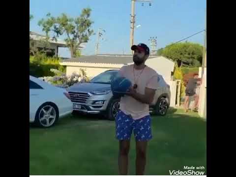 Erkan Meric arkadaslariyla cilginlar gibi basket oynadi...