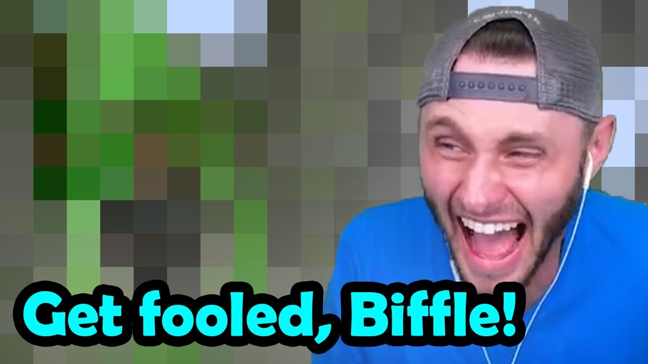 SSundee TRICKS Biffle in MINECRAFT Break Your Bone! - YouTube
