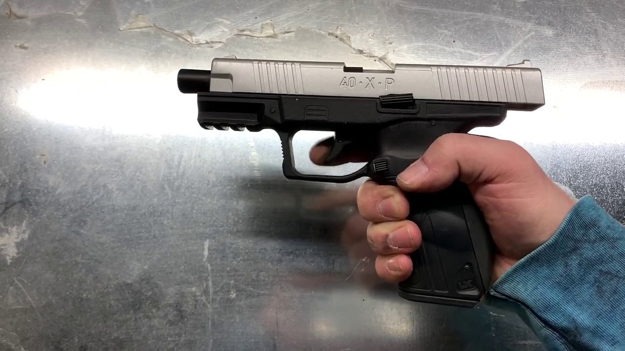 Big Fun, Small Pricetag! Umarex 40XP C02 Blowback Pistol Review - YouTube