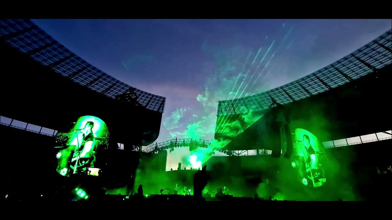 Coldplay LIVE - "Clocks" (last 2 min.) - Berlin - July 10th 2022 - YouTube