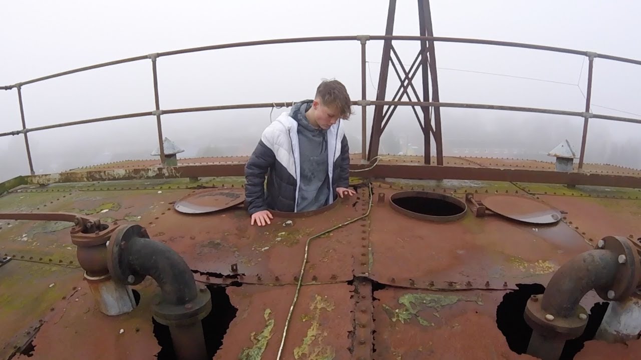 CLIMBING *INSIDE* Abandoned Water Tower - YouTube